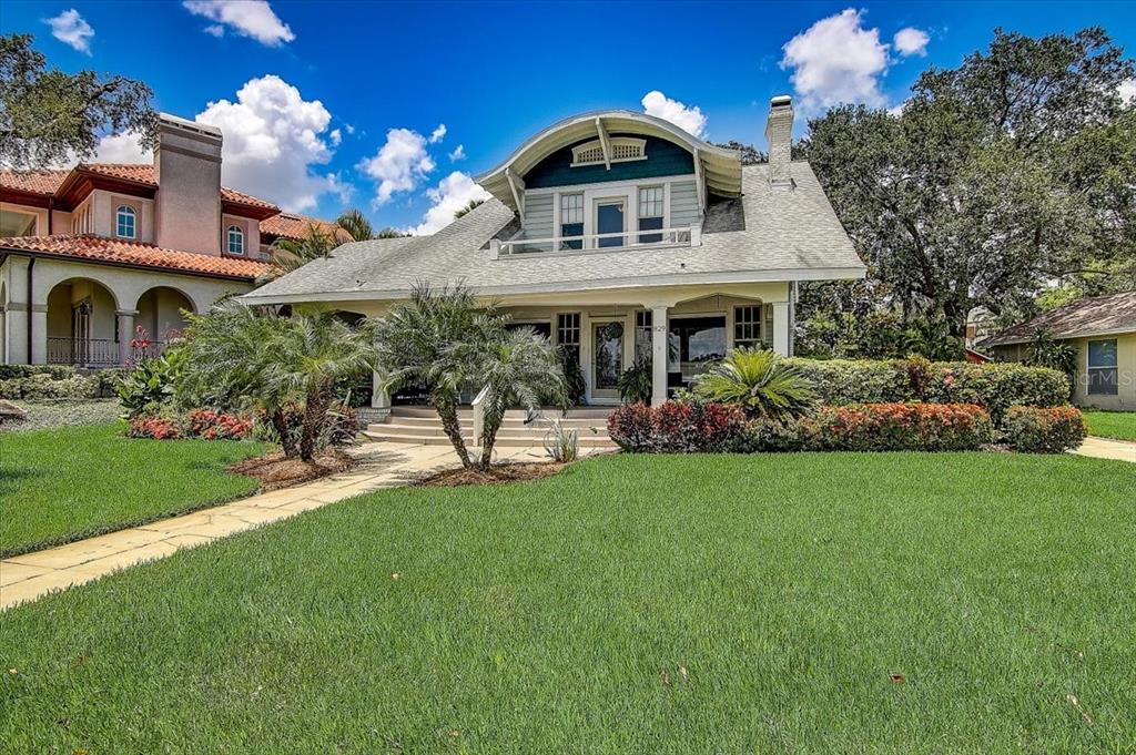 Kelly Parks Team Sales